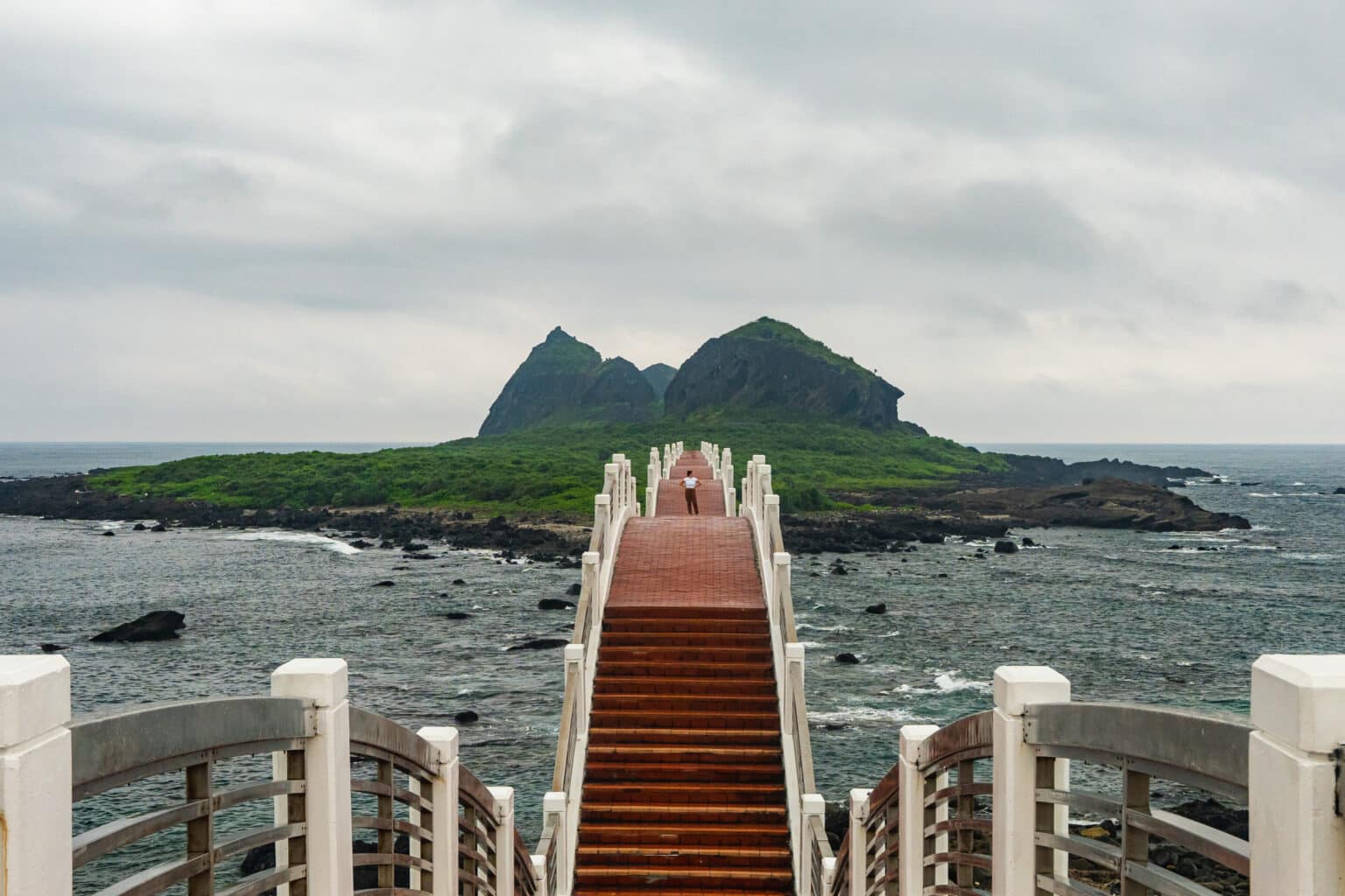 The Ultimate 8 Day Taiwan Road Trip Itinerary & Guide - A Travelers Trail